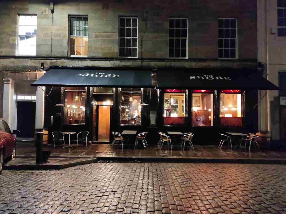 Charming Evenings: 10 Best Pubs with Live Music Edinburgh
